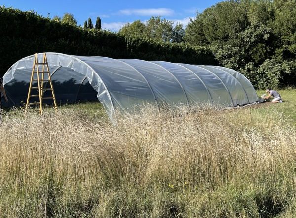 Bâche de serre : nos 3 conseils pour une pose professionnelle.